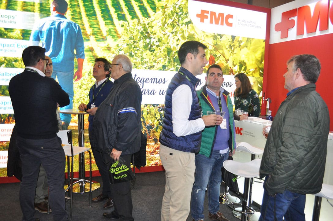 FMC estrecha lazos con agricultores y técnicos en Agrovid