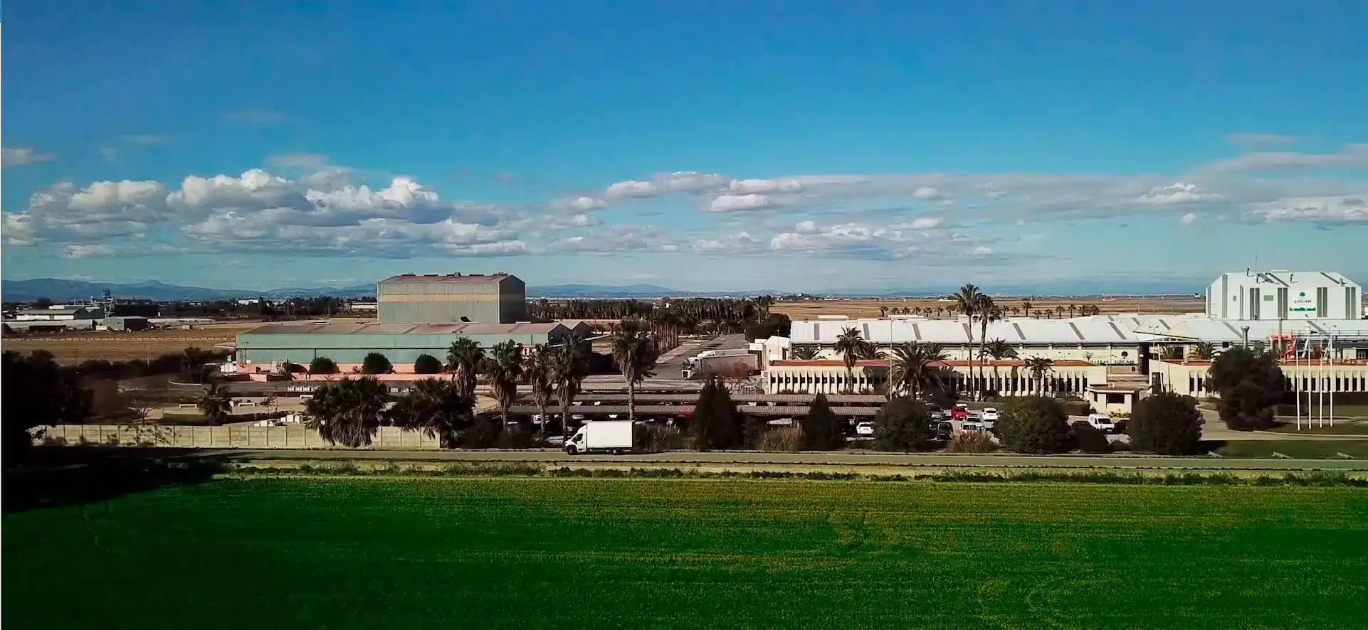 SIPCAM 50 aniversario junto a los agricultores